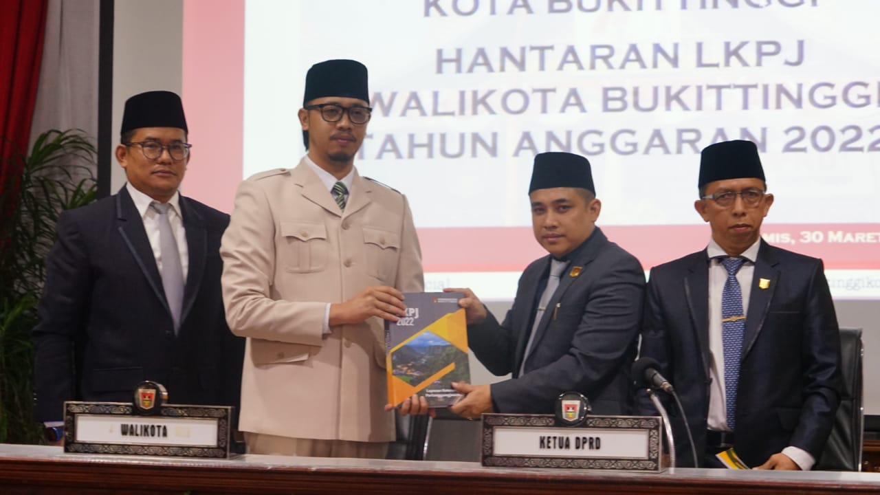 Wako Sampaikan Pertanggung Jawaban (LKPJ) Tahun 2022 - Metrotalenta